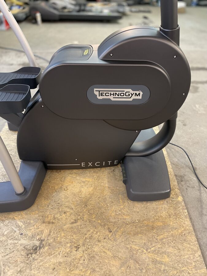 Technogym New Excite Stepp 500i - Steppers - Catalog - Gym Service